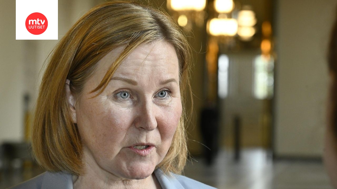 Ministeri Kaisa Juuso MTV:lle: Synnytysosastojen määrään leikkauksia ...